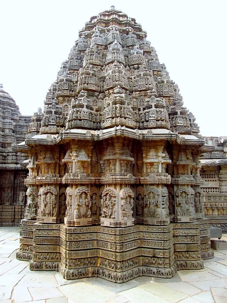 A Look at the Vesara Style of Temple Architecture - historified
