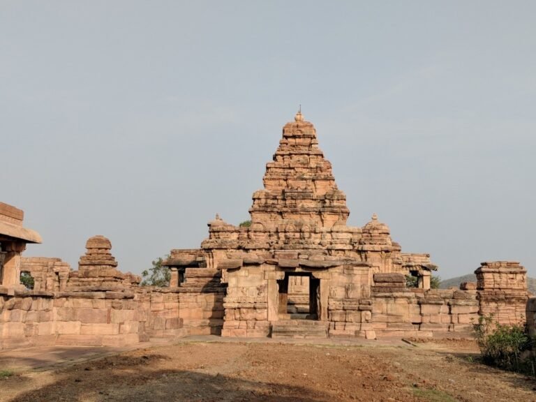 A Look at the Vesara Style of Temple Architecture - historified