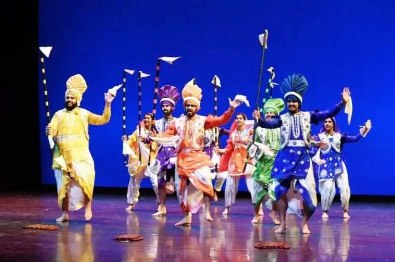 Jhumar: A Timeless Folk Dance of Punjab - historified